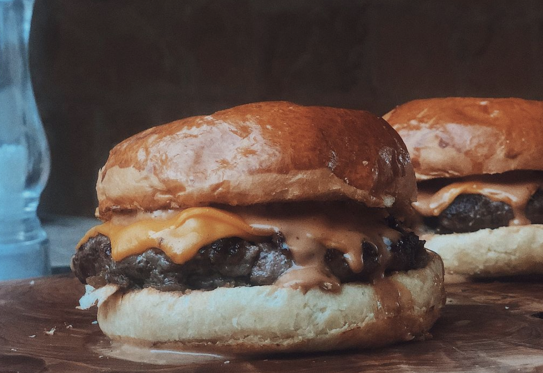 6 Must-Try Burgers In Riyadh » This is Riyadh 6 Must-Try Burgers In Riyadh » This is Riyadh